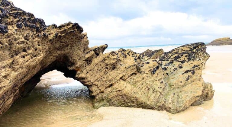 Porth Beach Cornwall Travel Guide: Itinerary Plans